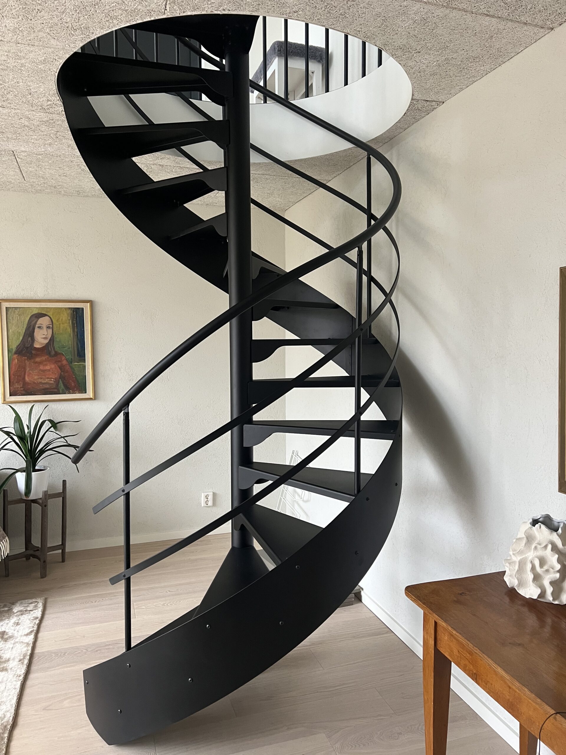 Trappräcken i smide i Göteborg | Skräddarsydda Designlösningar